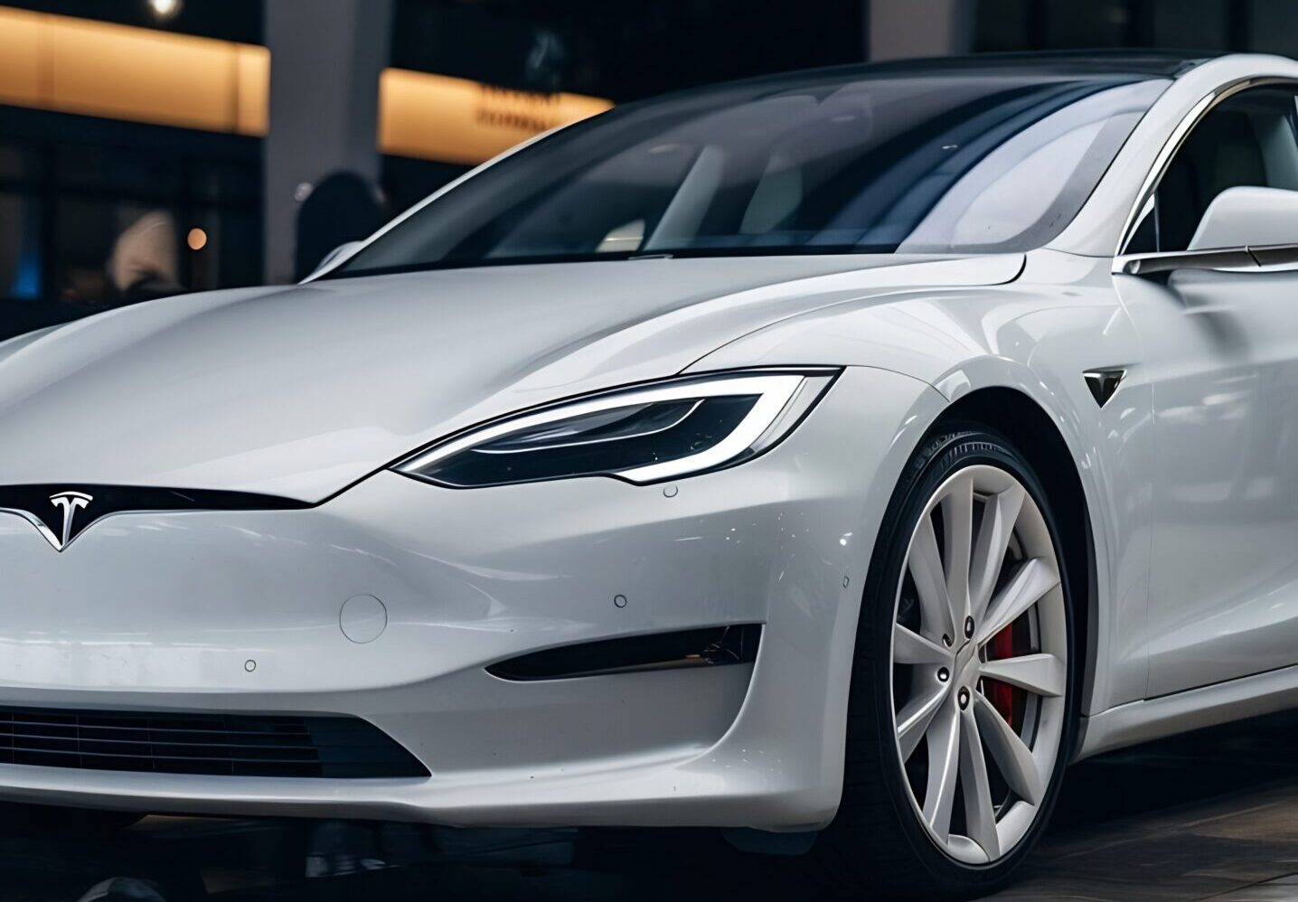 Sam Altman contro Tesla: la Roadster promessa non arriva e chiede il ...